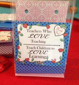 DIY Valentine Teacher Appreciation Sticky Note Gift | Sing Laugh Learn